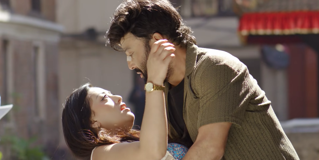 आर्यनको म्युजिकल बानी - Cinema Sansar